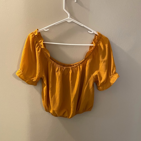 Tops | Nice Gold Cropped Top | Poshmark